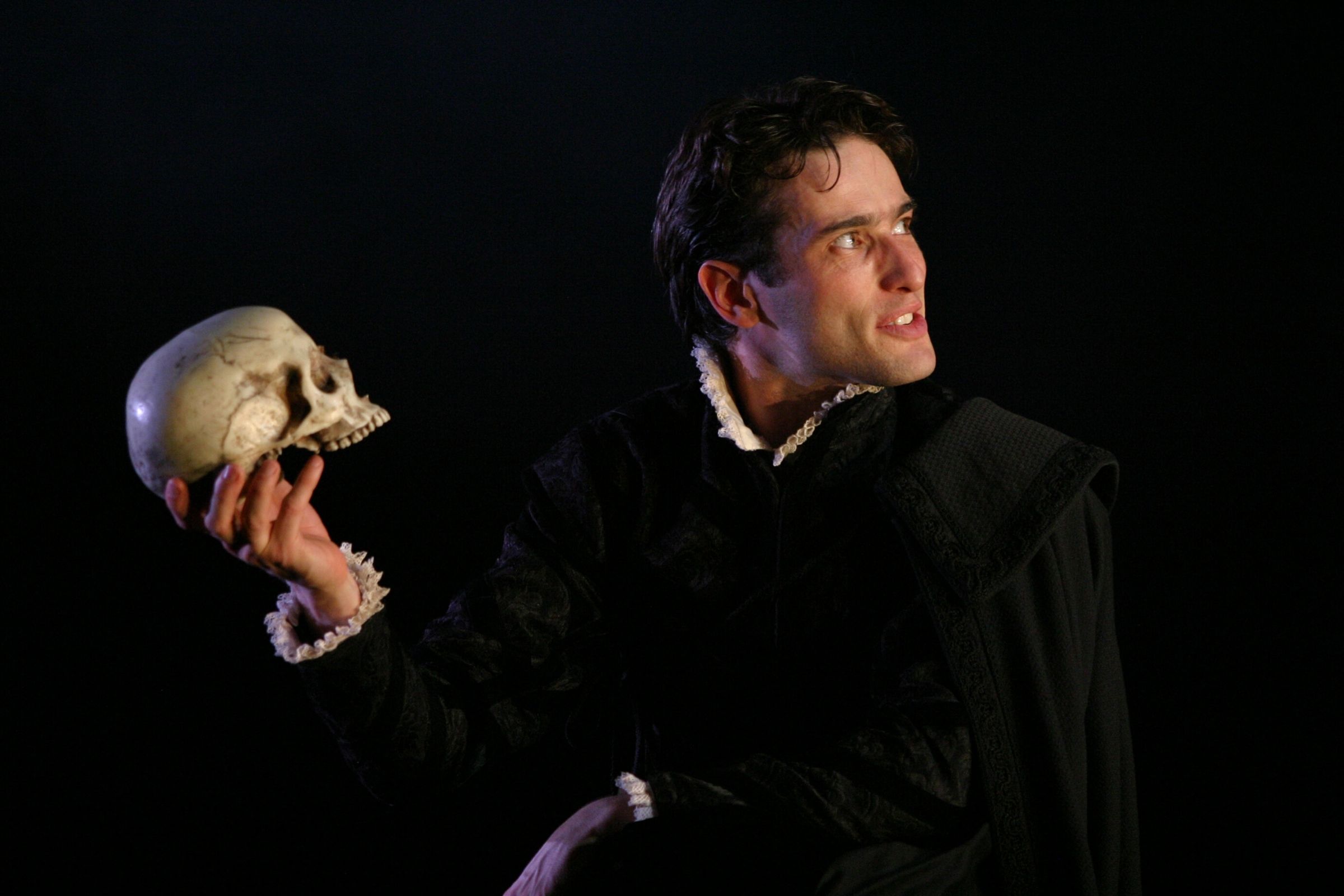 Hamlet 2005 - English Touring Theatre
