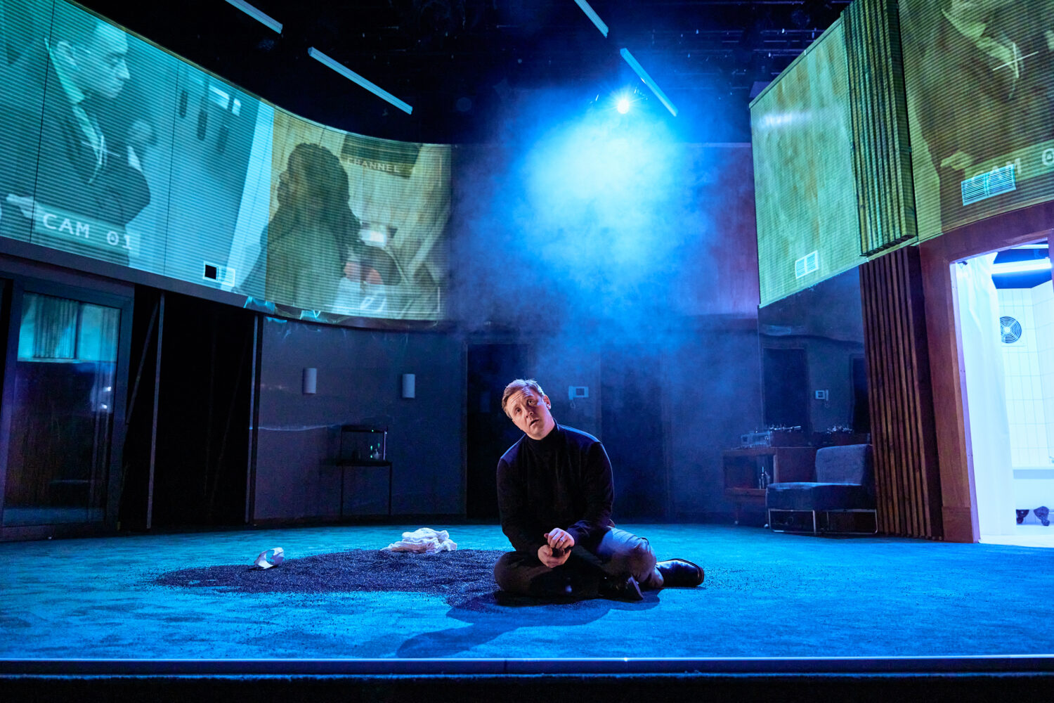 Macbeth - English Touring Theatre